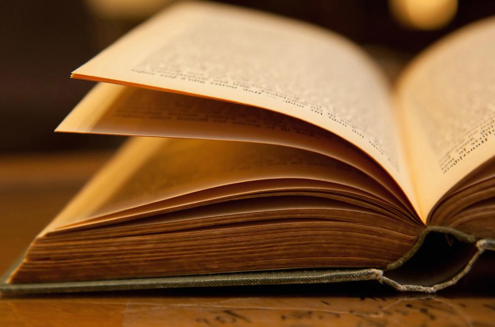 What Is Classic Fiction with Pictures 
