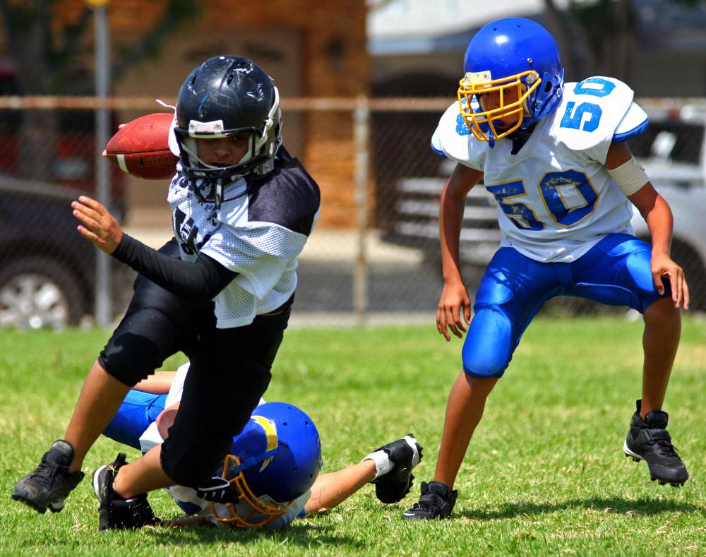 What Are the Signs of a Sprained Forearm? (with pictures)