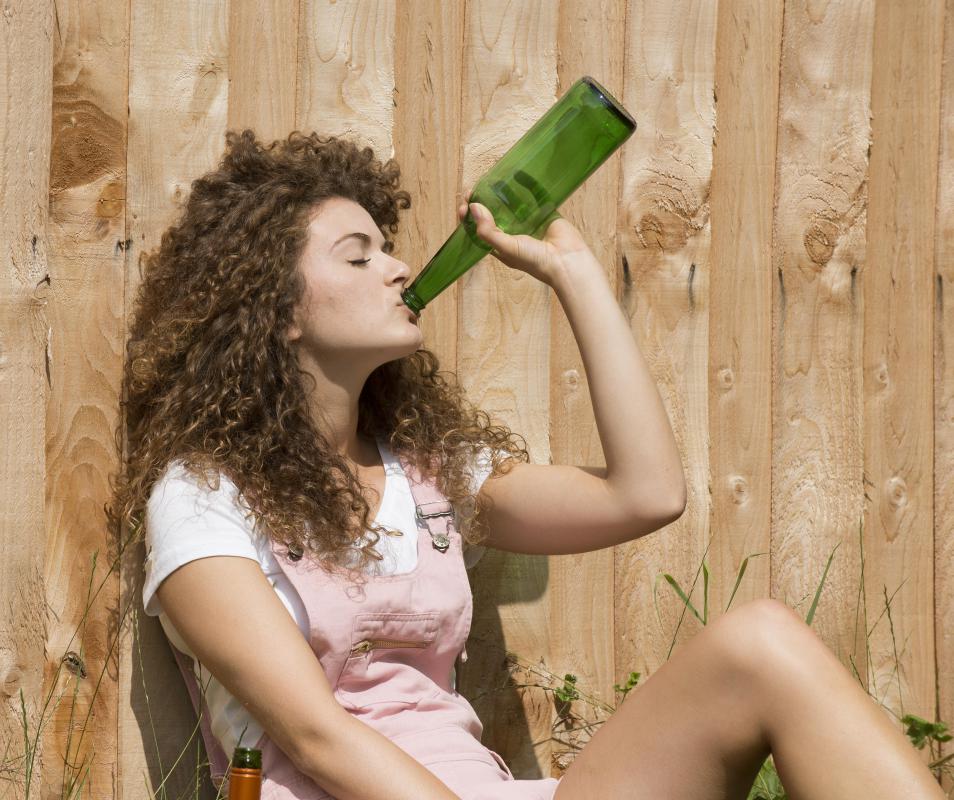What Is A Negative Body Image with Pictures 